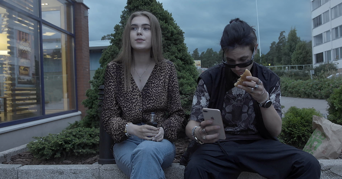 Clout Chasers - like, follow and love me! - Marché du Film